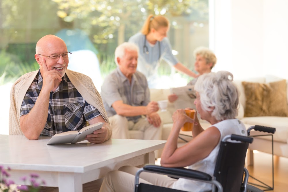 10 Fun and Enriching Activities for Senior Living Facilities - Apricus